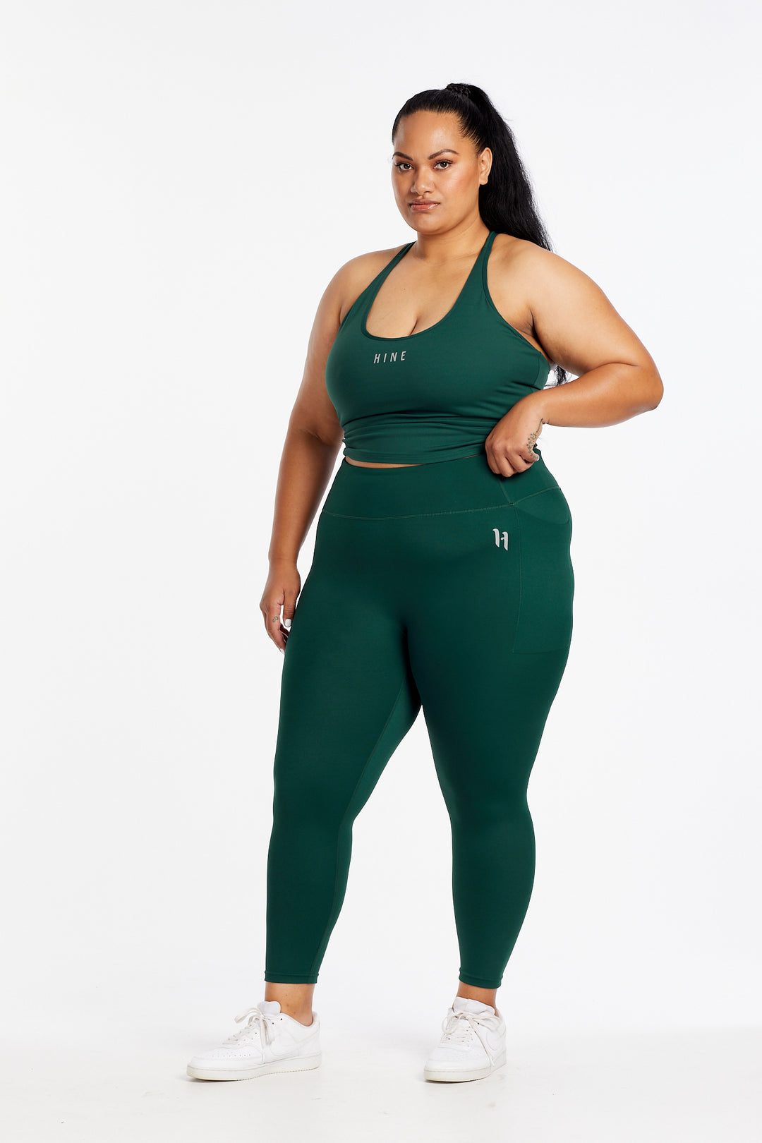 PERFORMANCE RACERBACK CROP SINGLET PINE – HINE COLLECTION